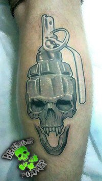 Dövmeciler Tatu-studiya Vesyoly Rodzher, Yaroslavl, foto