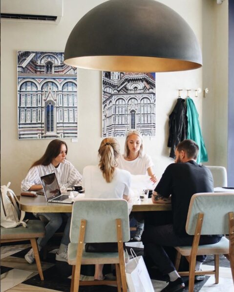 Kahve dükkanları Newman Coffee, Saint‑Petersburg, foto