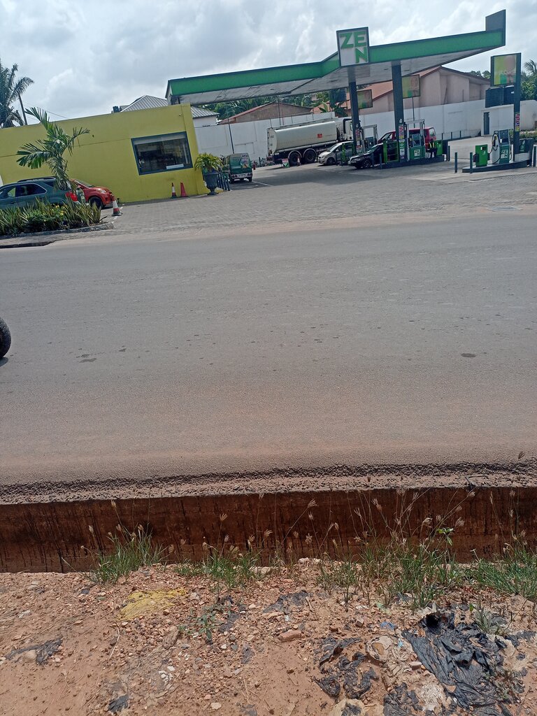 Benzin istasyonu Zen, Dünya, foto