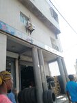 Chérif (Brazzaville, Commune de Moungali, Lagué Rue), oto lastik tamiri  Brazzaville'den