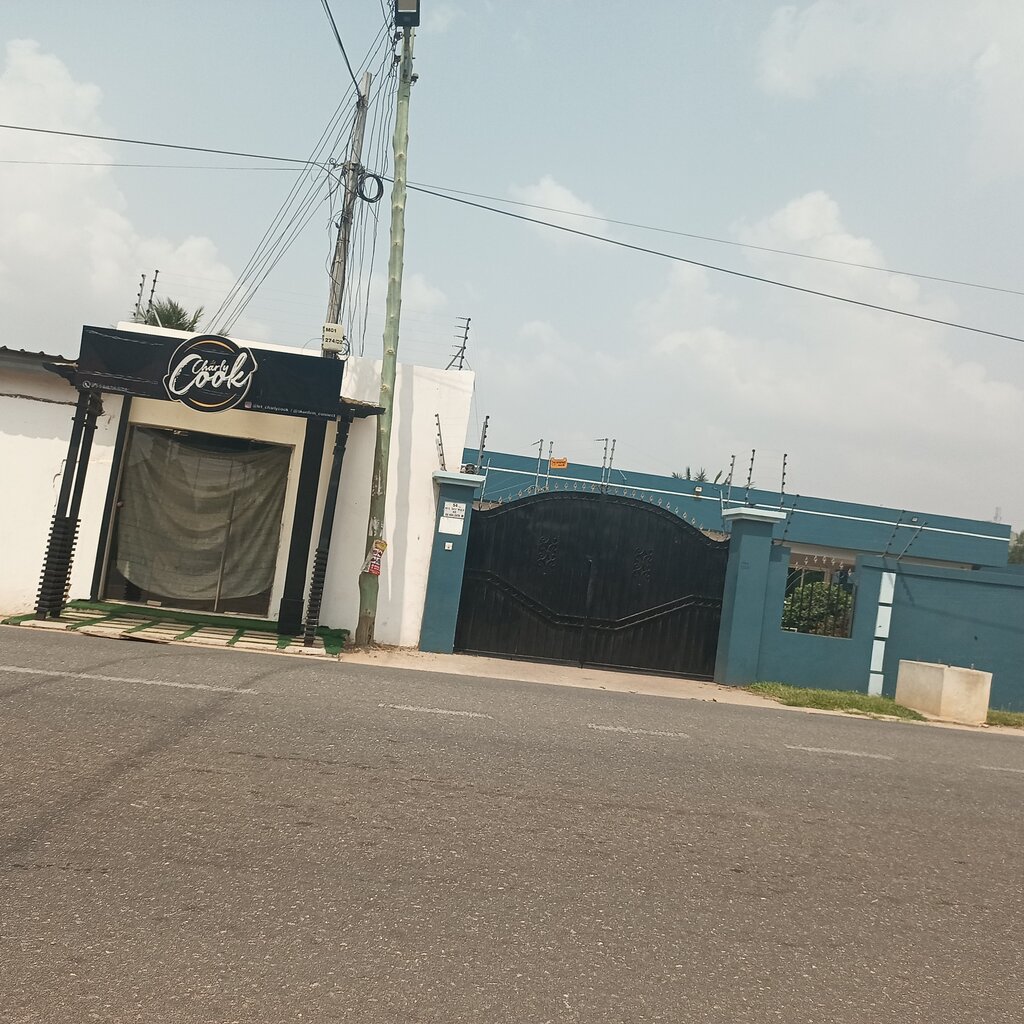 Restoran Charly Cook, Akra, foto