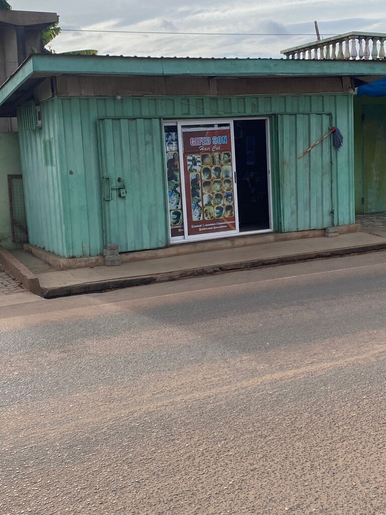 Berberler Gifted Son Haircut, Dünya, foto