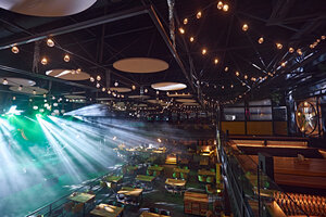 Fabrika (ulitsa Mayskoy Stachki No:11, Bryansk), restoran  Briansk'tan