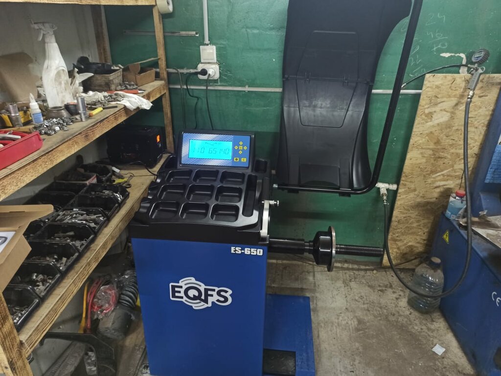Oto lastik tamiri Tire fitting and repair, Murom, foto