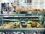 Square Cosmopolitan Bar (Corso Umberto I No:340, Silvi, Montesilvano), bar  Abruzzo'dan