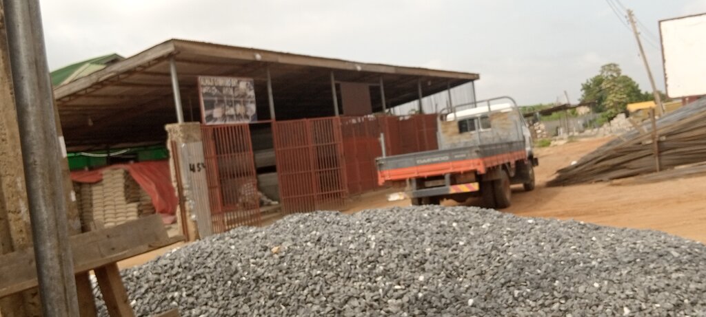 Yapı malzemeleri pazarı Alhaji Gambro Enterprise, Dünya, foto