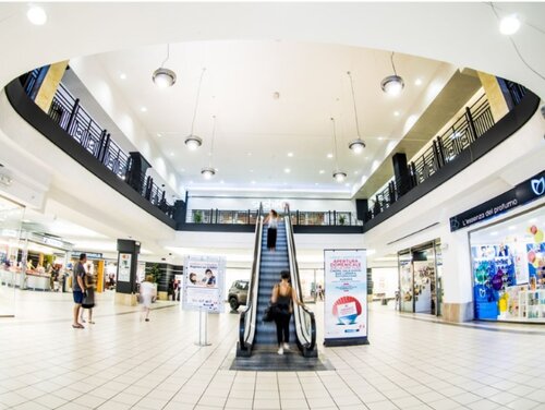 Alışveriş merkezleri Gherlinda - Centro Intrattenimento e Cinema Multisala, Umbria, foto