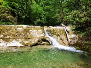 Waterfall (Krasnodar Territory, Sochi Resort City Urban District, Lazarevskiy City administrative district), şelale  Soçi'den