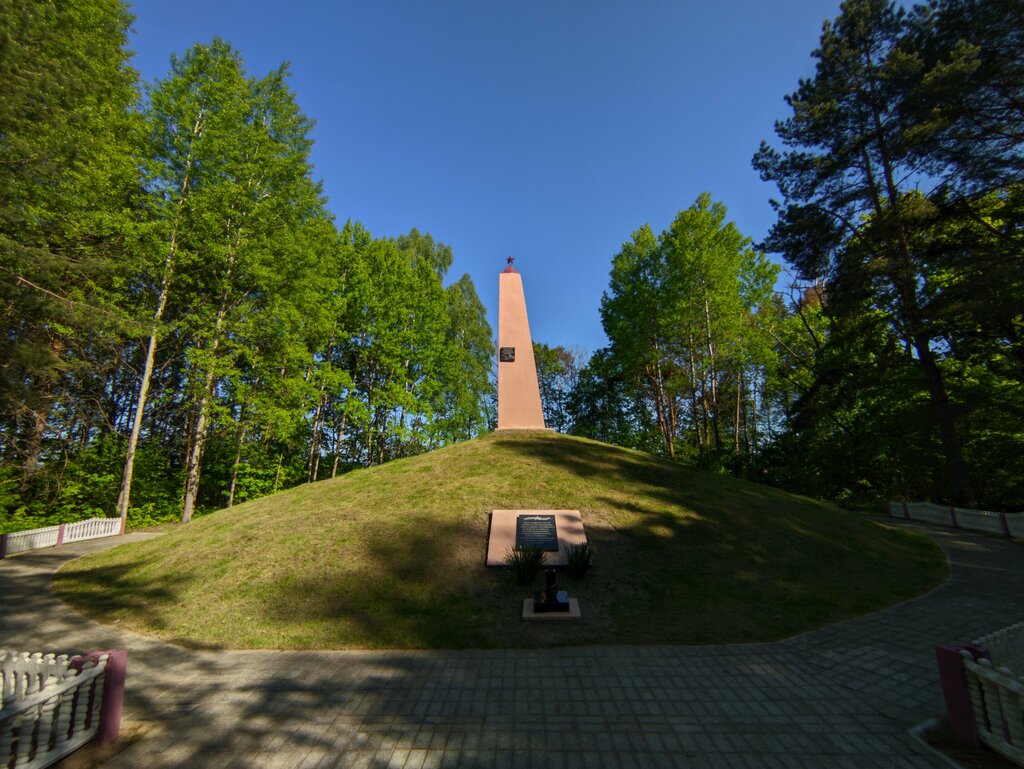 Anıt, heykel Воинам павшим в Великой Отечественной войне, Gomelskaya oblastı, foto