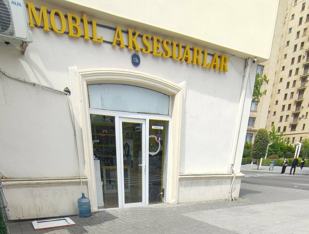 Elektronik eşya mağazaları Mobil aksesuarlar, Bakü, foto