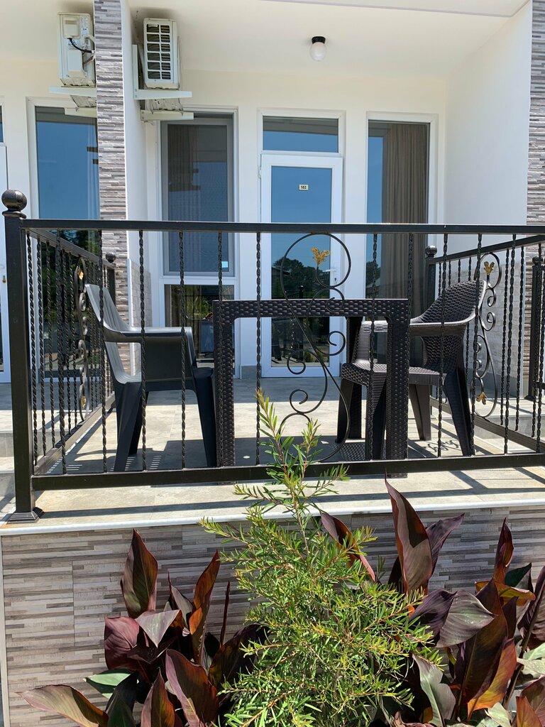 Otel Kard house, Kabuletti, foto