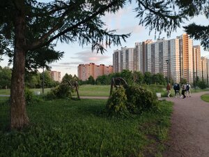 Liberator warriors garden (Saint Petersburg, Voinov-Osvoboditeley Park), kültür ve eğlence parkları  Saint‑Petersburg'dan