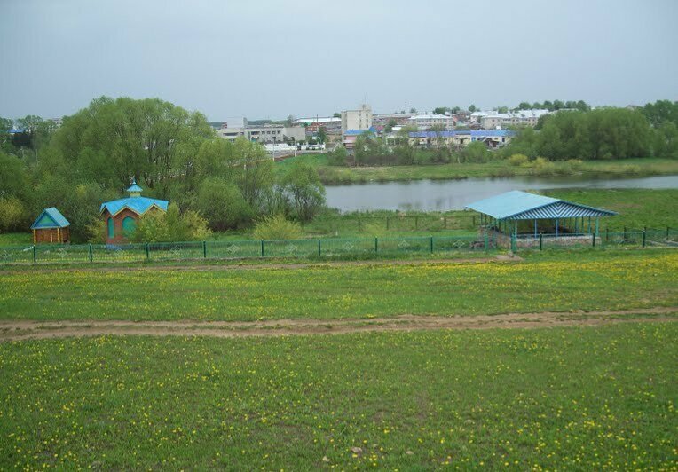 Pınar, çay Spring, stream, Tataristan, foto
