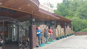 Khash (Maykopskaya ulitsa No:79, Vishnyovka Microdistrict, Sochi), kafe  Soçi'den