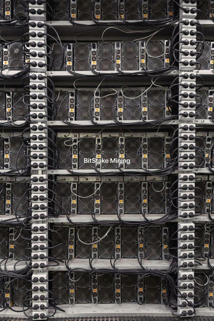 Yatırım fonu firmaları BitStake Mining, Krasnoyarsk, foto