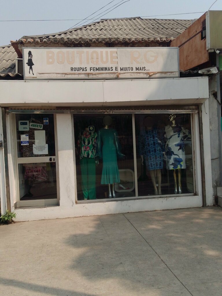 Giyim mağazası Boutique Rg, Loanda, foto