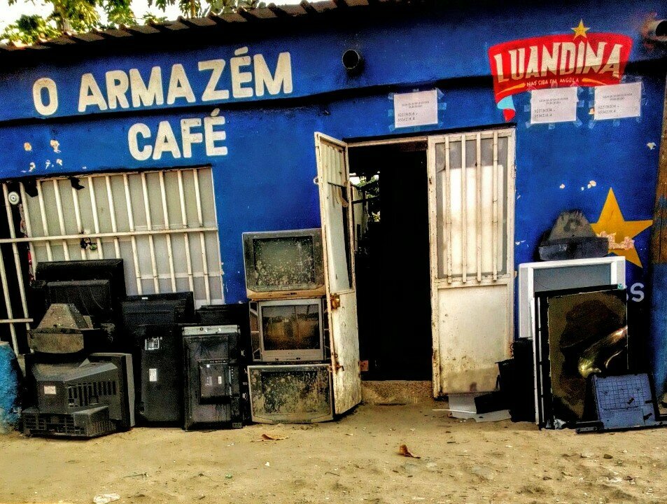 Kafe O Armazém Café, Loanda, foto