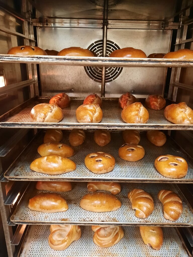 Ekmek fırını Pekarnja na prospekte, Penza, foto