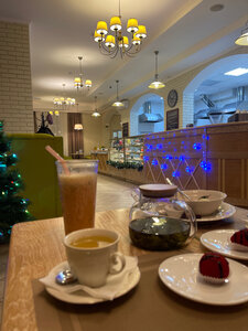 Айвенго (Komsomolskaya ulitsa No:63А), kafe  Kaltan'dan
