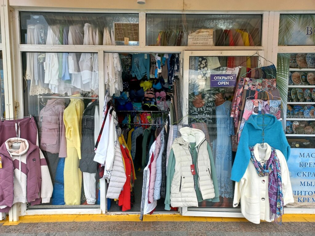 Giyim mağazası Женская одежда, Soçi, foto