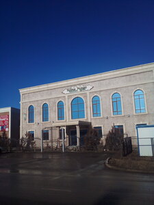 Sultan Palace (Jaıyq shuǵylasy gazetіnіń 50 jyldyǵy kóshesі No:25В, Mahambet aýyly), restoran  Atırav eyaletinden
