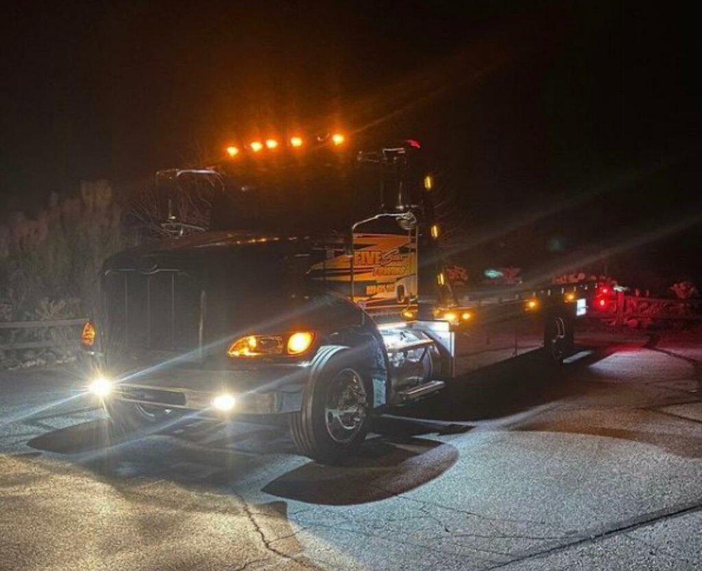 Çekici hizmeti Five Star Towing, Arizona Eyaleti, foto