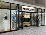 Descente (Kanagawa Prefecture, Yokohama, Kanazawa Ward), giyim mağazası  Yokohama'dan