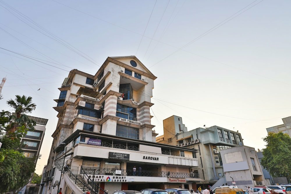 Otel Oyo 2284 Hotel Honey Bunny, Ahmadabad, foto