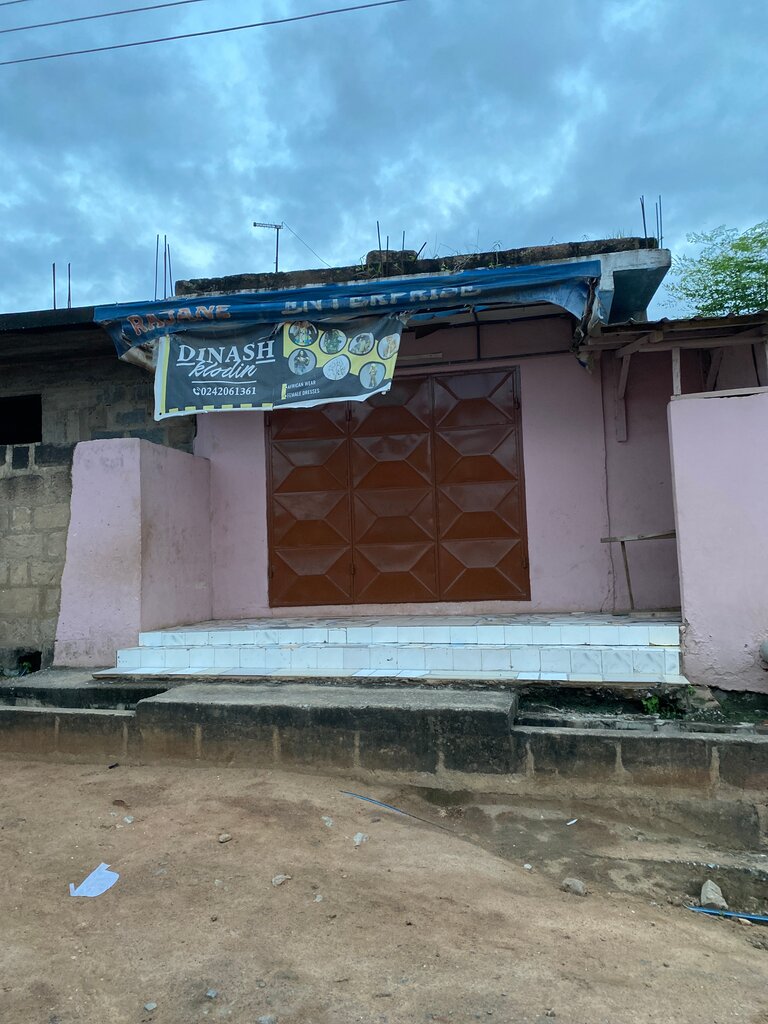 Giyim mağazası Dinash Klodin, Dünya, foto