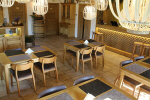 Таверна (ulitsa Melioratorov No:12, garadski pasiolak Asvieja), kafe  Vitebskaya oblastından