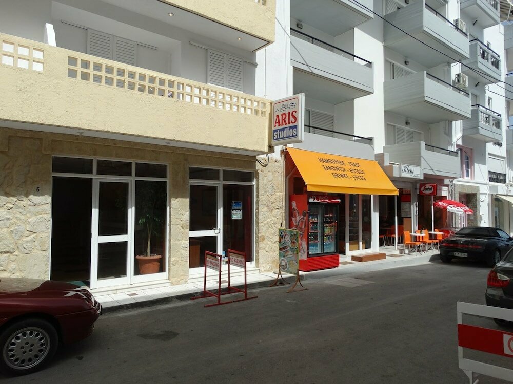 Otel Aris Studios, Dünya, foto