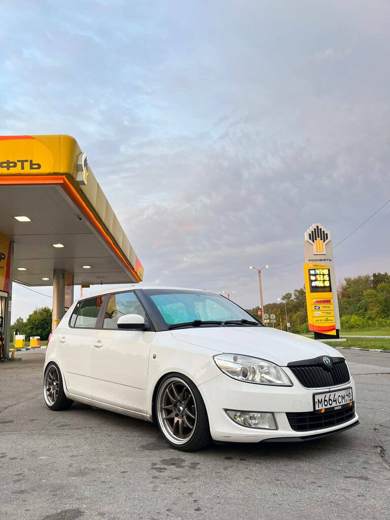 Araç camlarının renklendirilmesi Kant, Kursk, foto
