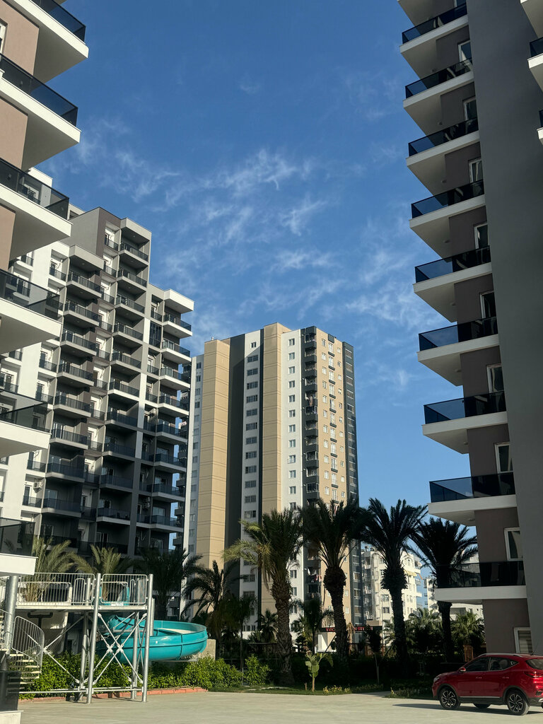 Deniz ve nehir iskeleleri Mersin Limanı, Mersin, foto