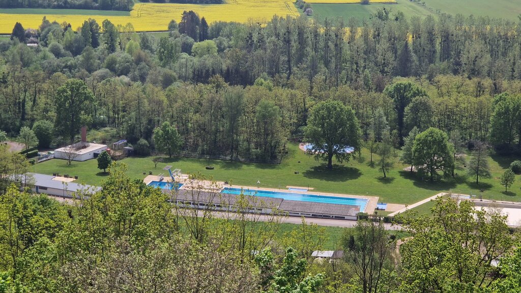 Yüzme havuzları Freibad Wallerfangen, Saarland, foto