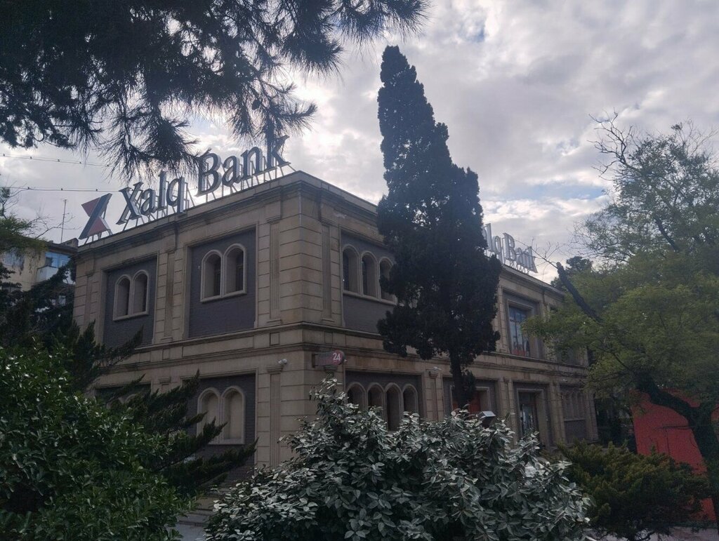 Banka Xalq Bank Neftçilər Filialı, Bakü, foto