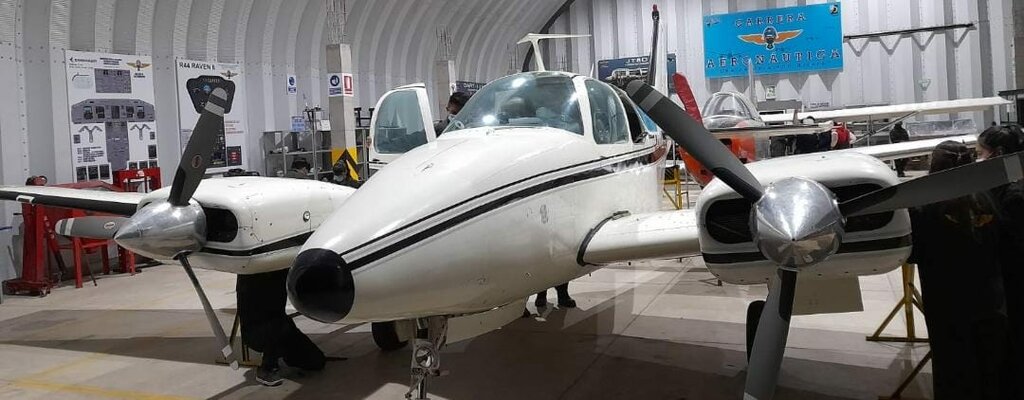 Eğitim merkezleri Centro Integral de Servicios Aeronauticos Umsa, La Paz, foto