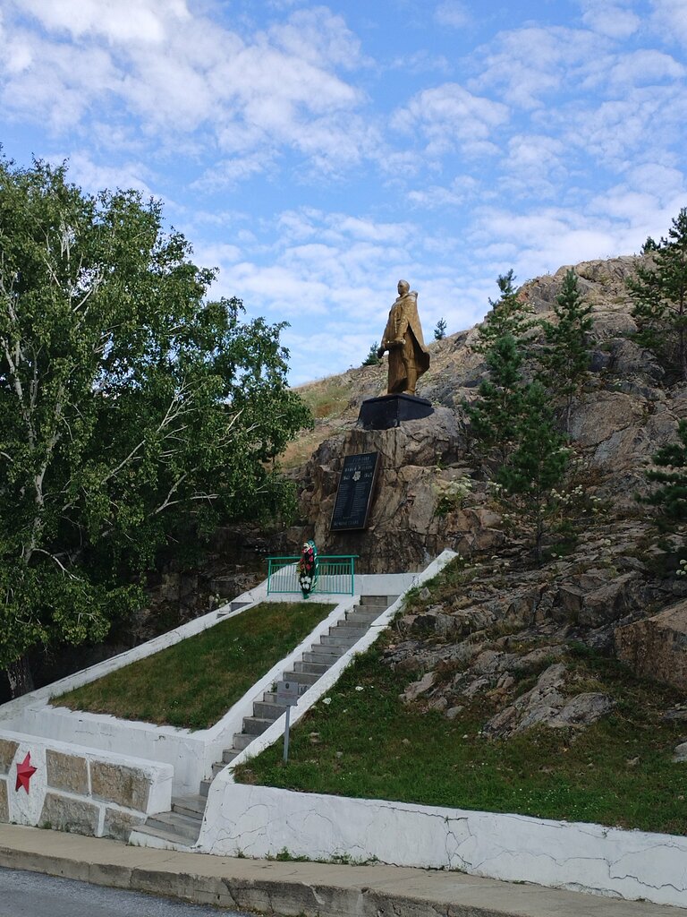 Müzeler ve sanat galerileri Музей камнерезного завода, Altayski krayı, foto