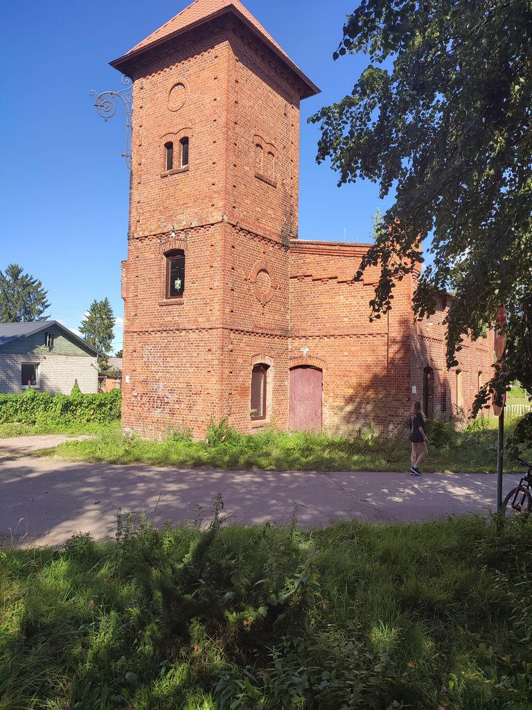 Şapel, haç anıtı Часовня Риппена, Kaliningradskaya oblastı, foto