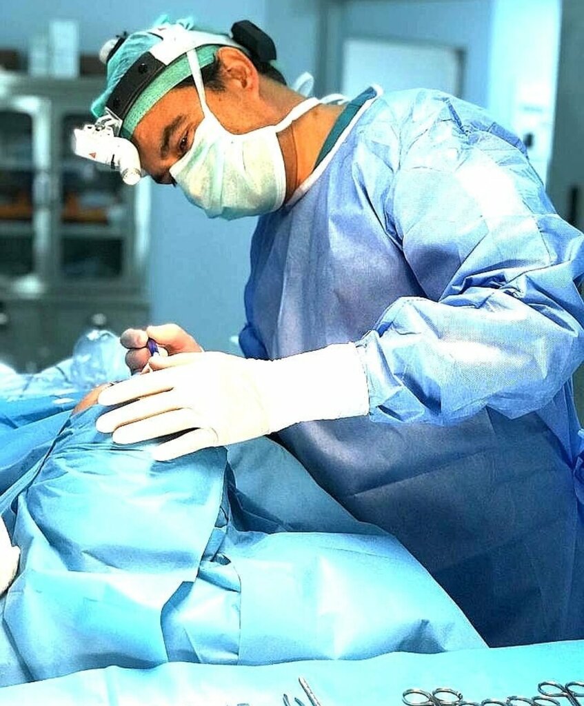 Özel muayenehaneler Prof. Dr. Burak Ömür Çakır, İstanbul, foto