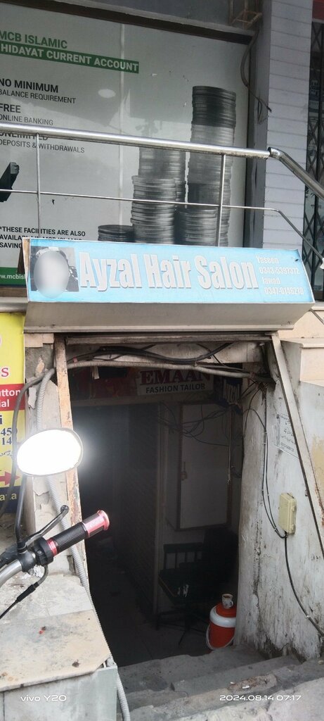 Kuaförler Ayzal Hair Salon, Islamabad, foto