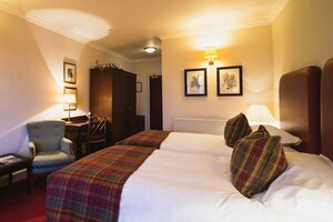 Inver Lodge Hotel (Scotland, Highland, Lochinver), otel  Highland Konsey Alanı'ndan