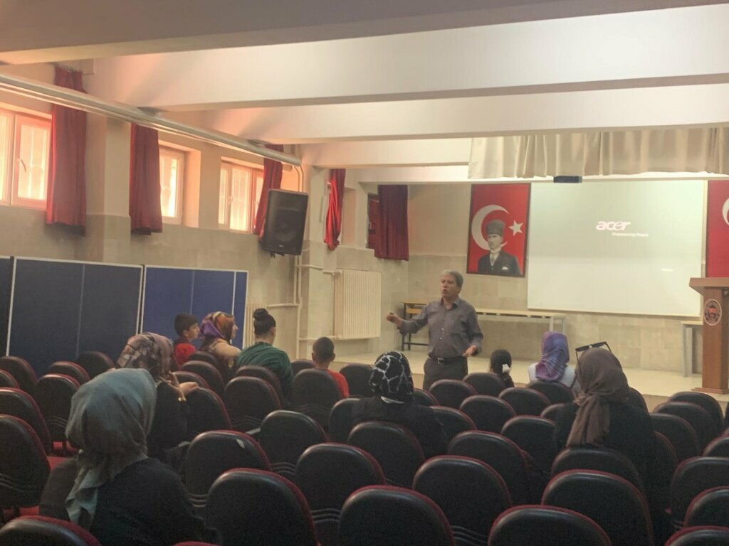 Ortaokul Gazi Ortaokulu, Elazığ, foto