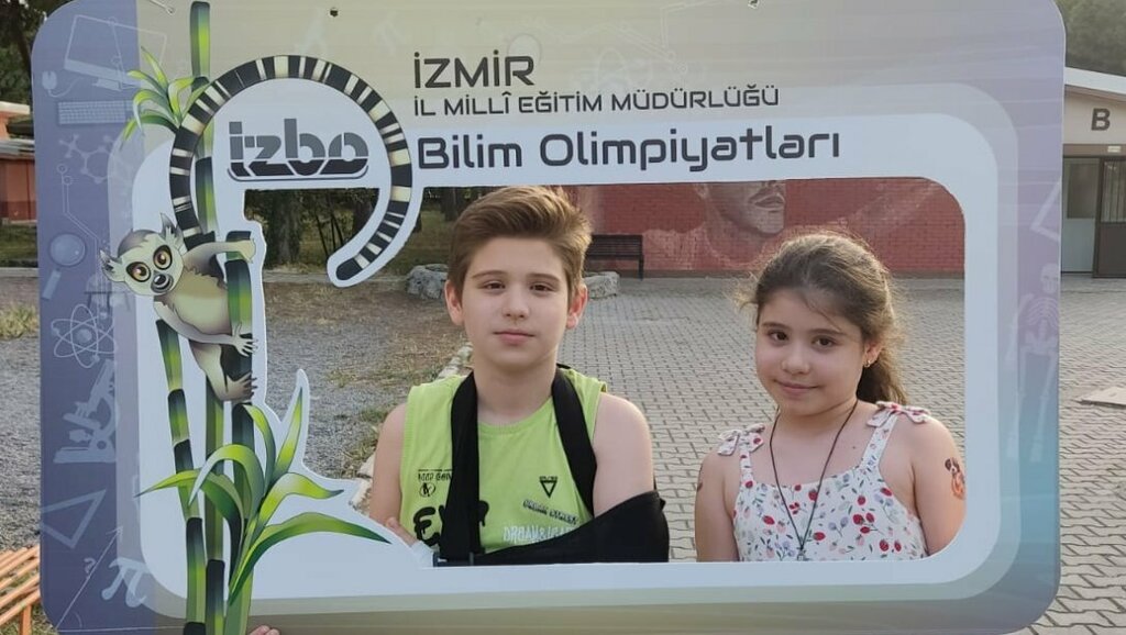 i̇lkokul Menderes İlkokulu, İzmir, foto