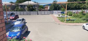 Гостиница Октябрьская 3 (Oktyabrskaya Street No:3к1), otel  Yeysk'ten