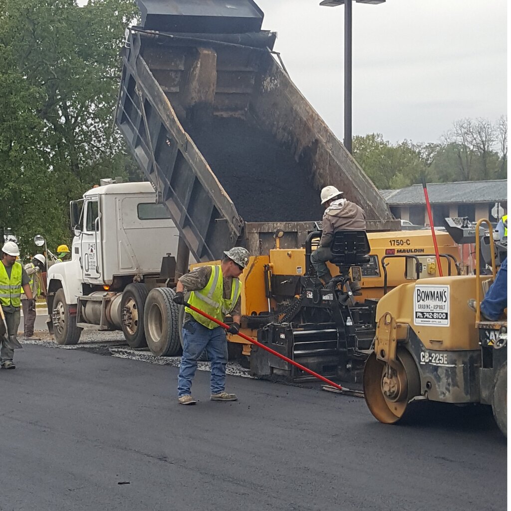Yol ve asfalt ürünleri Bowman's Grading And Asphalt Inc, Louisiana Eyaleti, foto