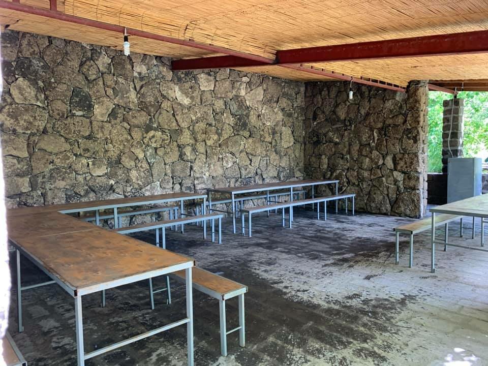 Kafe Kanach bacat, Aragatsotn, foto