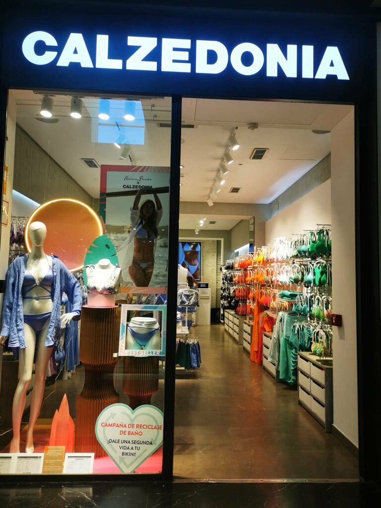 Giyim mağazası Calzedonia, Endülüs, foto