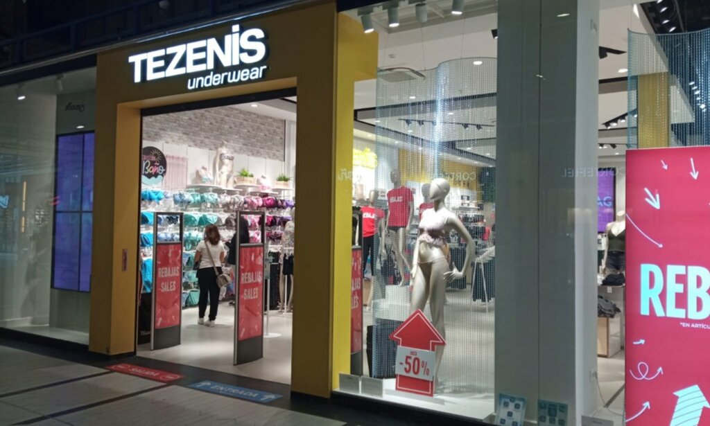 Giyim mağazası Tezenis, Kantabria, foto