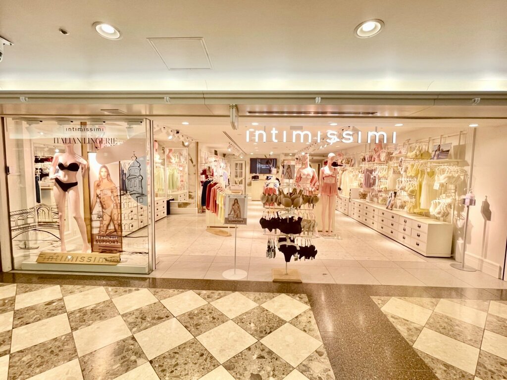 Giyim mağazası Intimissimi, Osaka, foto