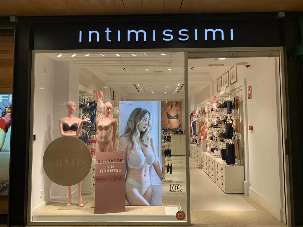 Giyim mağazası Intimissimi, Bask Ülkesi, foto